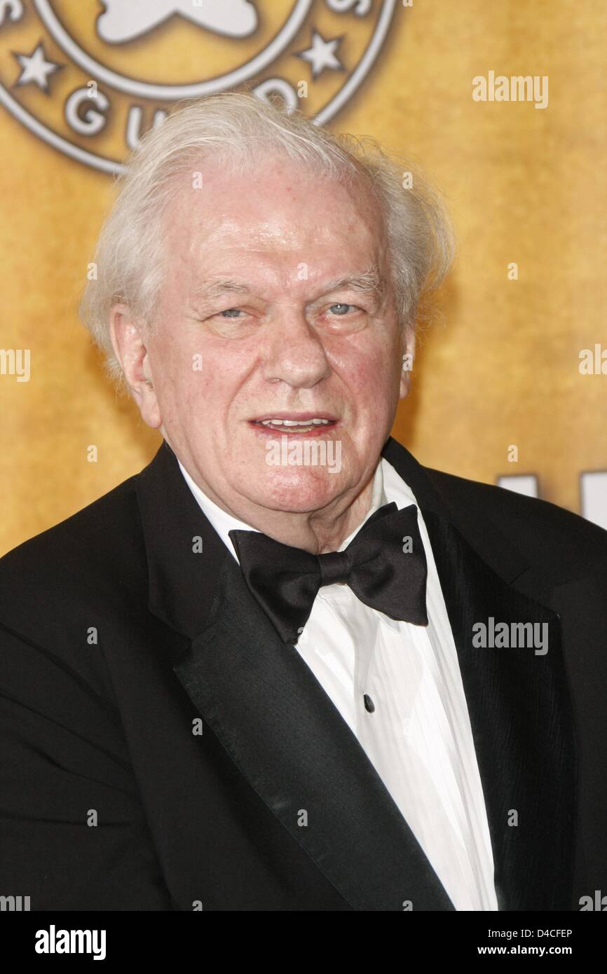 Lifetime achievement award winner Charles Durning poses at the 14th ...
