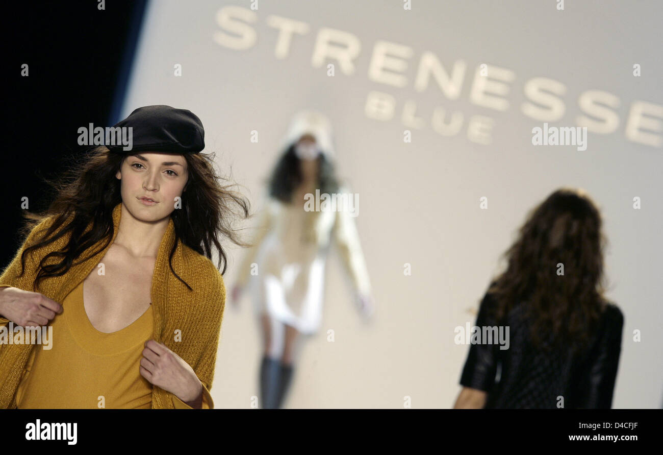 Models present the new 'Strenesse Blue' fashion collection by Strenesse ...