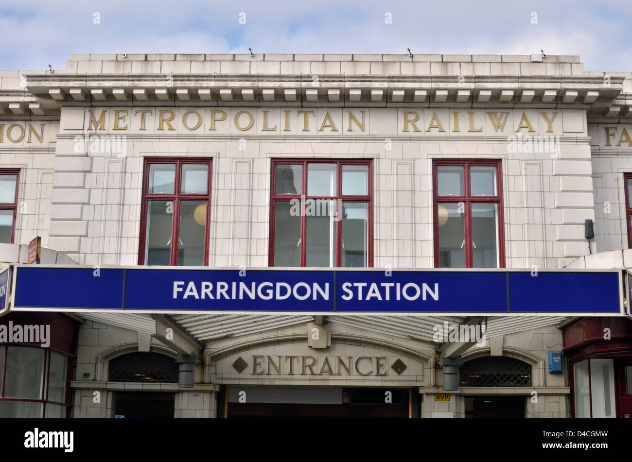 Farringdon Railway Station, London, UK Stock Photo - Alamy