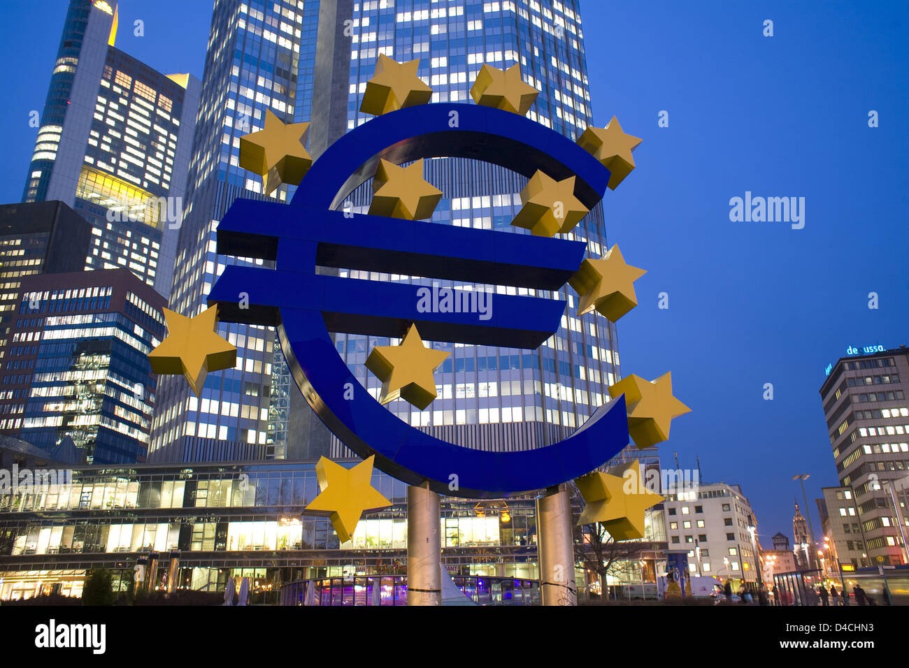 The photo depicts the Euro sculpture outside the head quarters of the ...