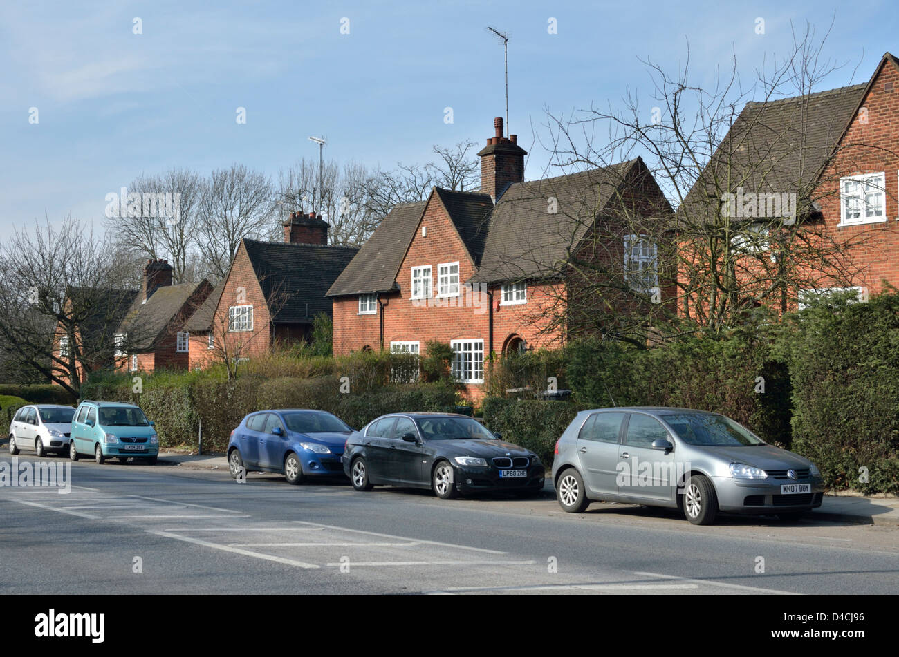 Garden suburb hi-res stock photography and images - Alamy