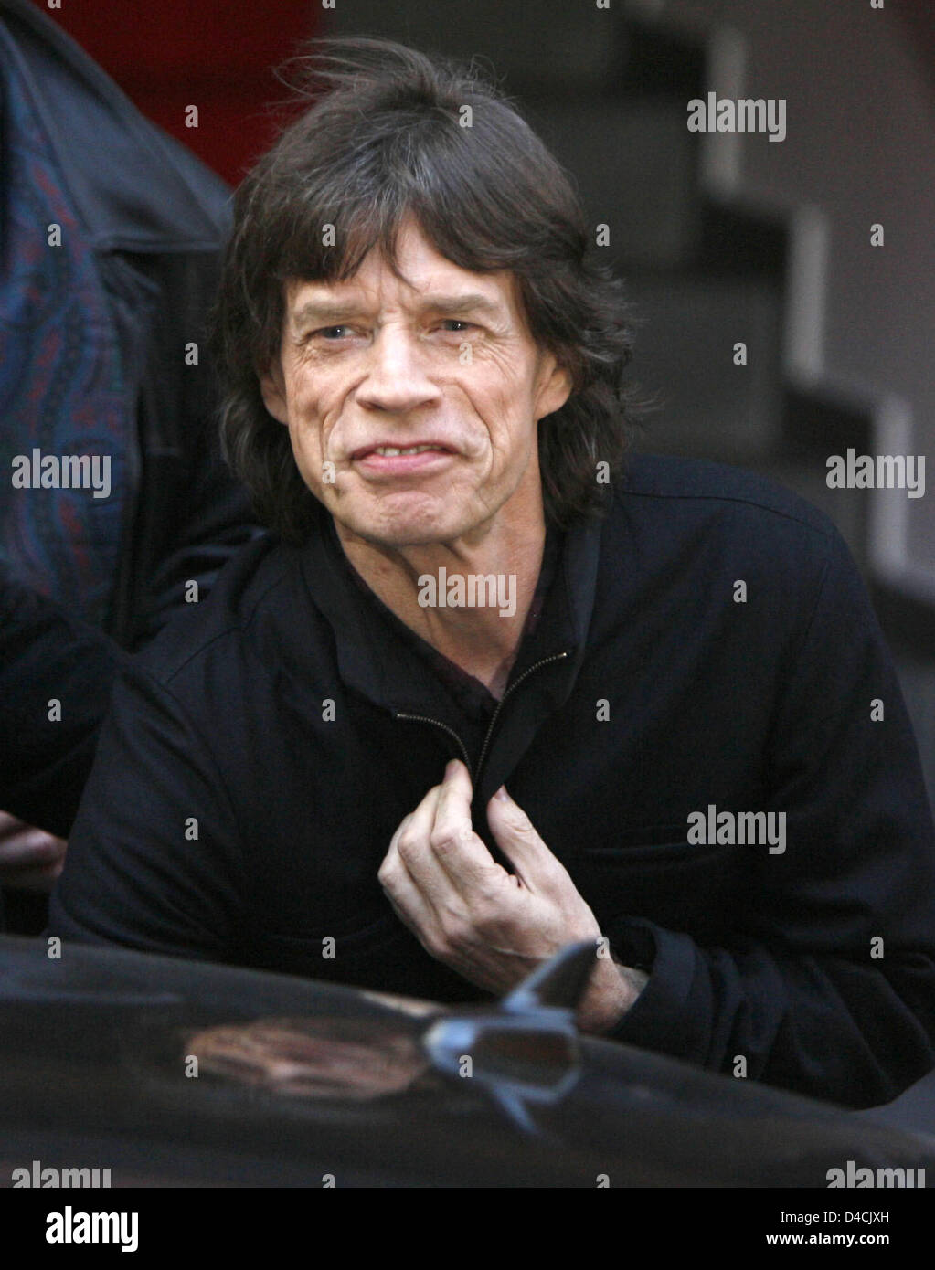 Mick jagger rolling smiles ahead hi-res stock photography and images ...