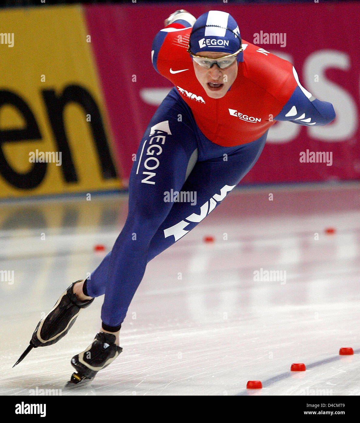 Sven Kramer of the Netherlands in action to winning his 5,000m heat at ...