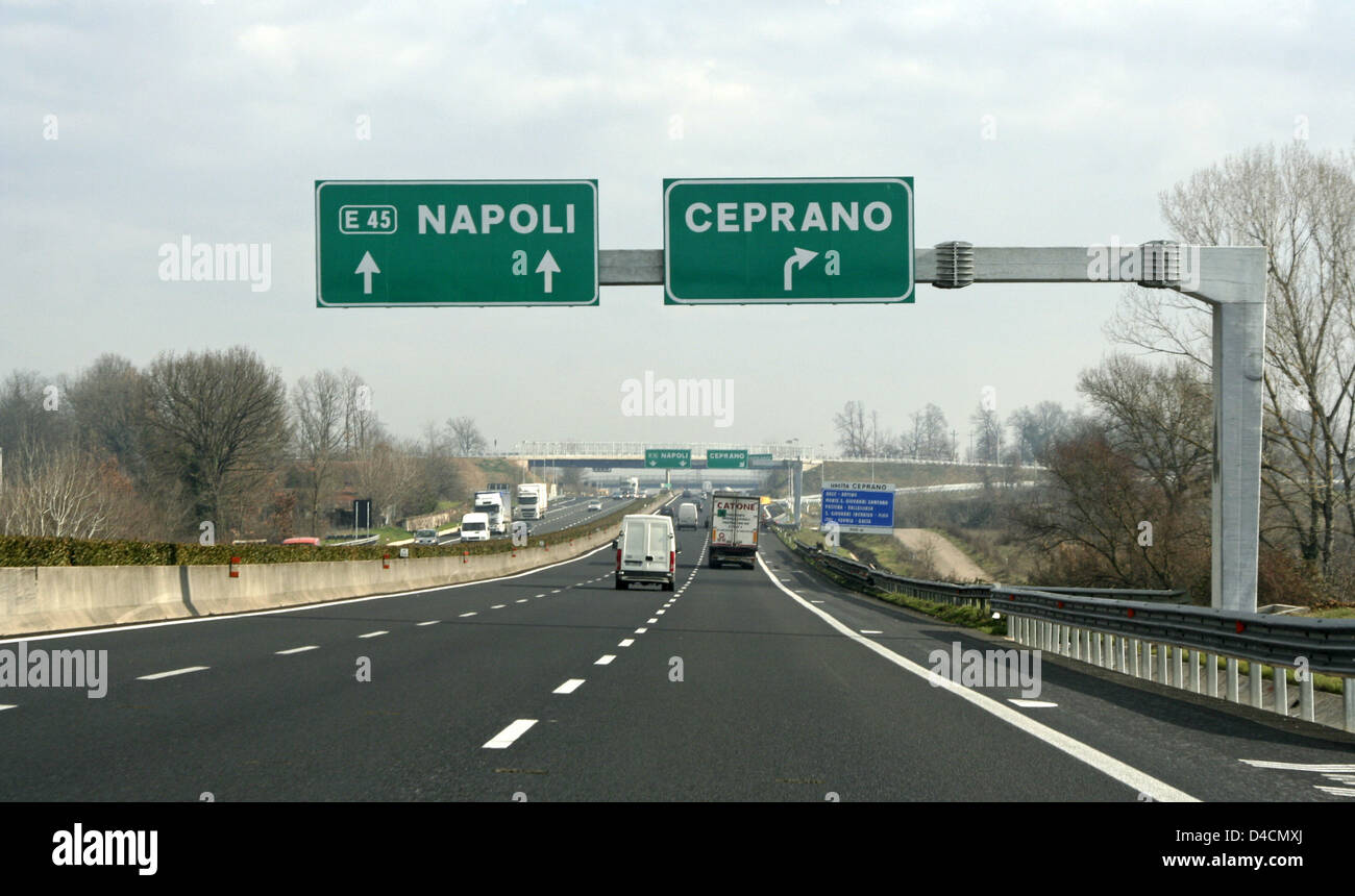 The picture shows signs indicating the way to Naples and Ceprano in ...