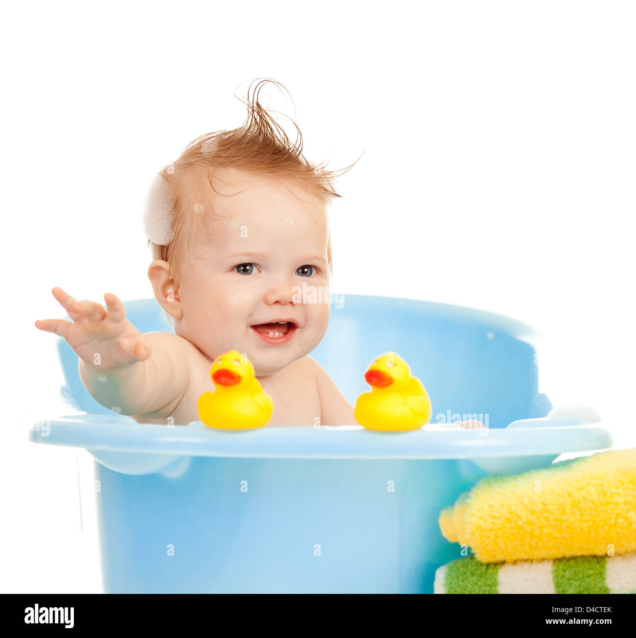 Kid bath wash hair High Resolution Stock Photography and Images - Alamy