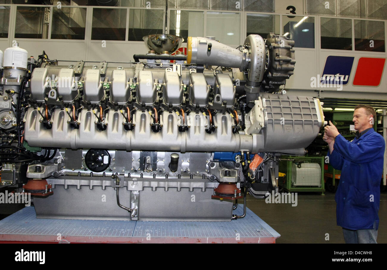 Mtu diesel engines hi-res stock photography and images - Alamy