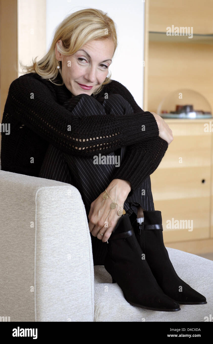 German chanteuse Ute Lemper poses after an interview in Hamburg ...