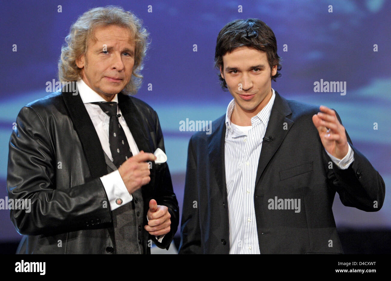 Arts Culture Entertainment Ace Television Gesture Host Germany High ...