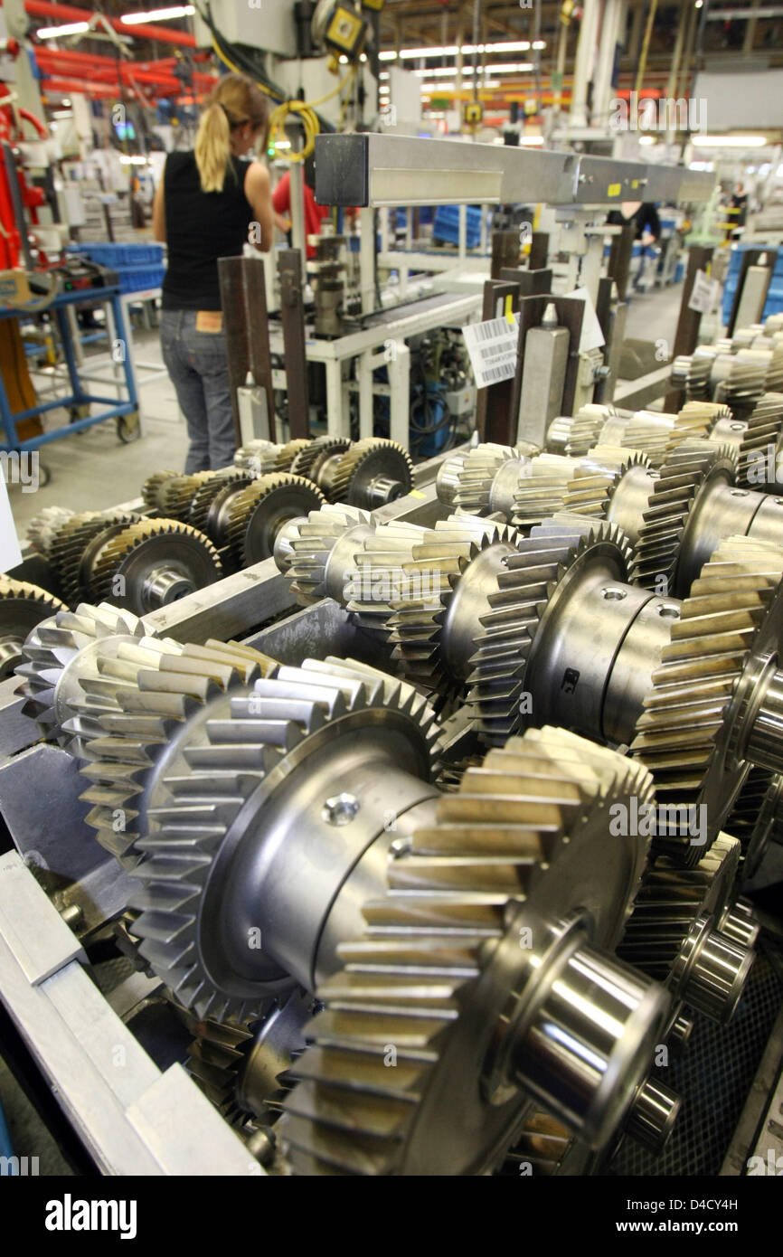 Zf gearbox hi-res stock photography and images - Alamy