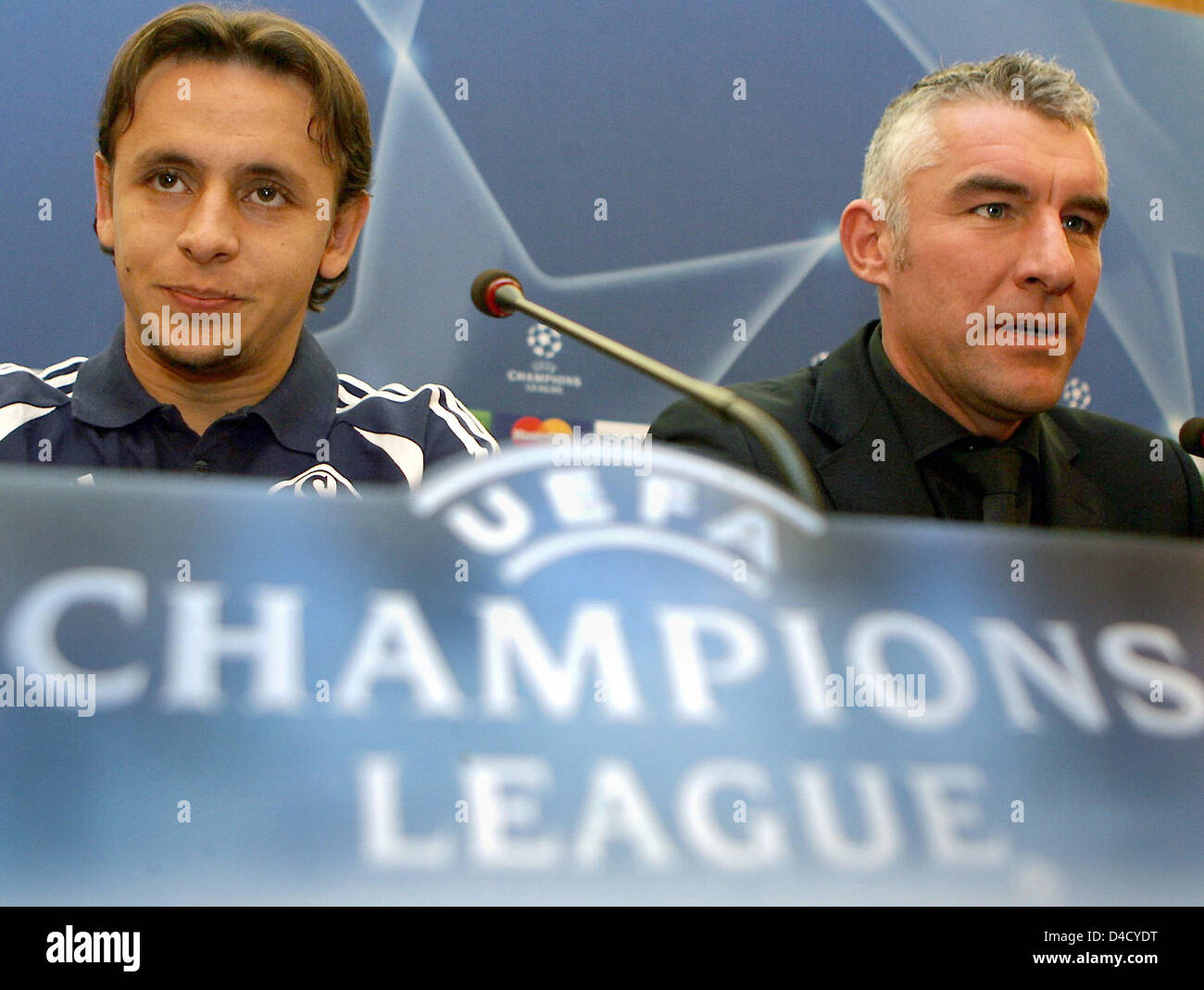 Rafinha (L) and coach Mirko Slomka of FC Schalke 04 portrayed at a ...