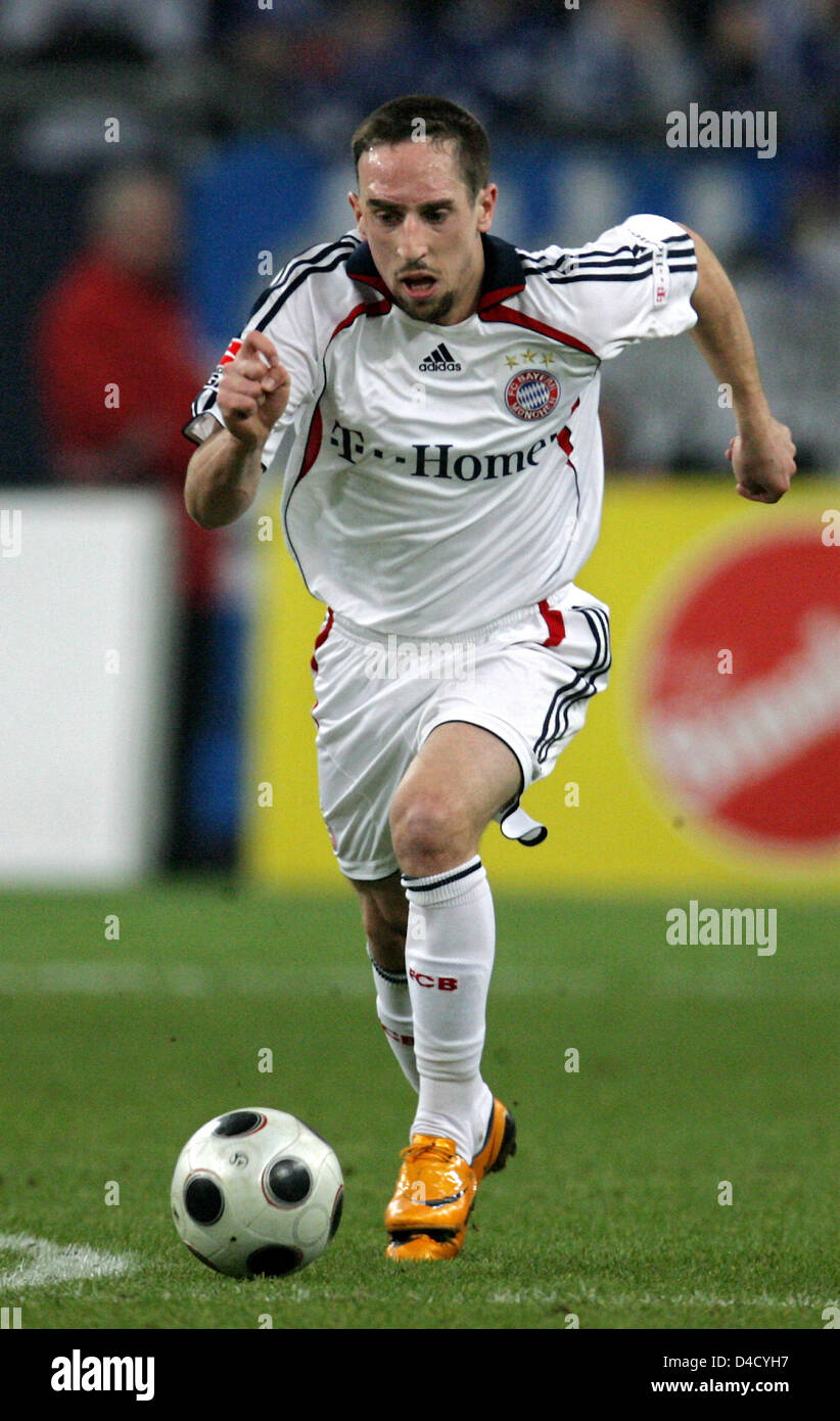 French soccer player franck ribery hi-res stock photography and images ...