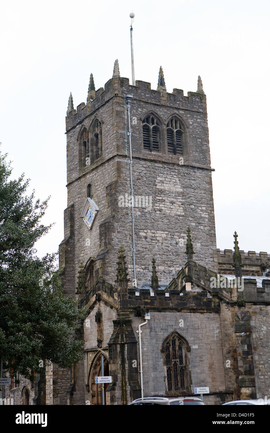 Kendal holy trinity church hi-res stock photography and images - Alamy
