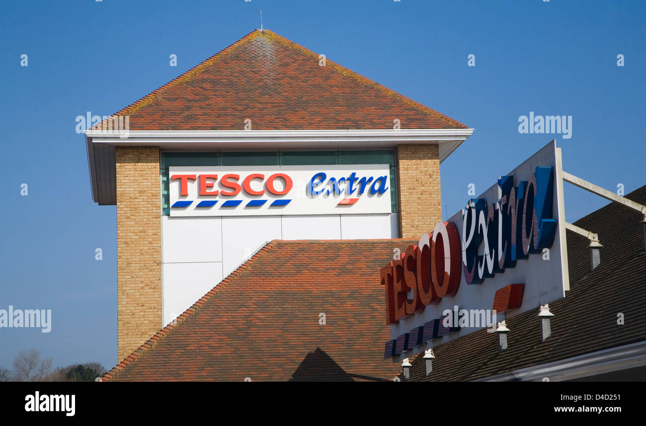 Tesco extra shop hi-res stock photography and images - Alamy