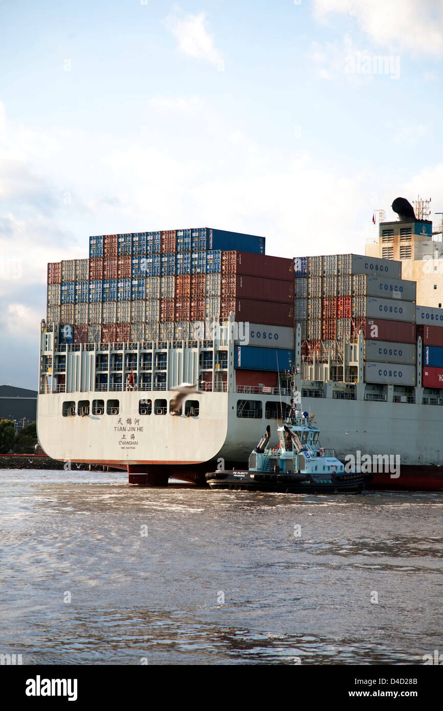 Tian Jin He a Panamax design Container Ship being assisted at the stern ...