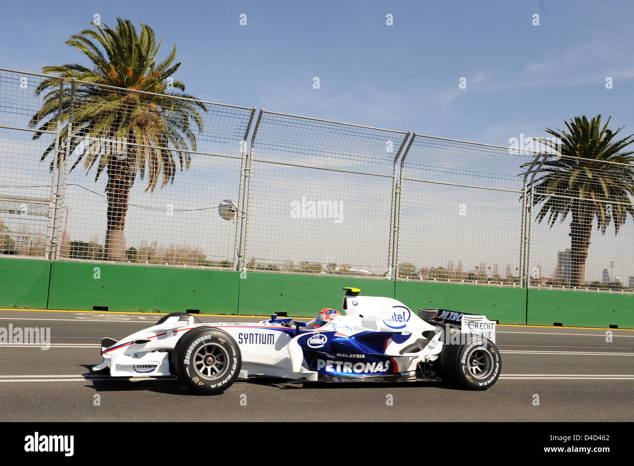 Action trees palm f1 hi-res stock photography and images - Alamy