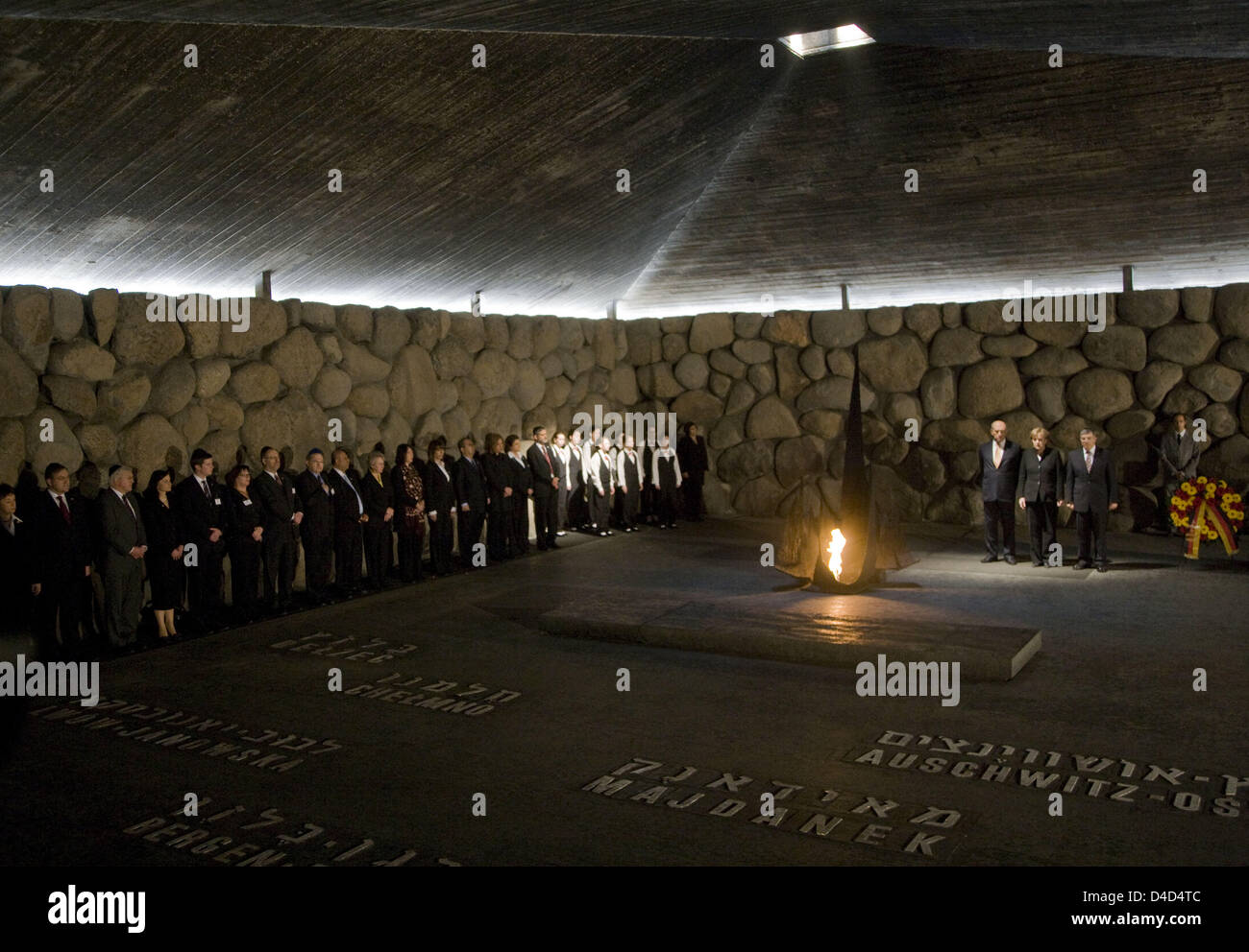 German Chancellor Angela Merkel visits the Yad Vashem Holocaust ...