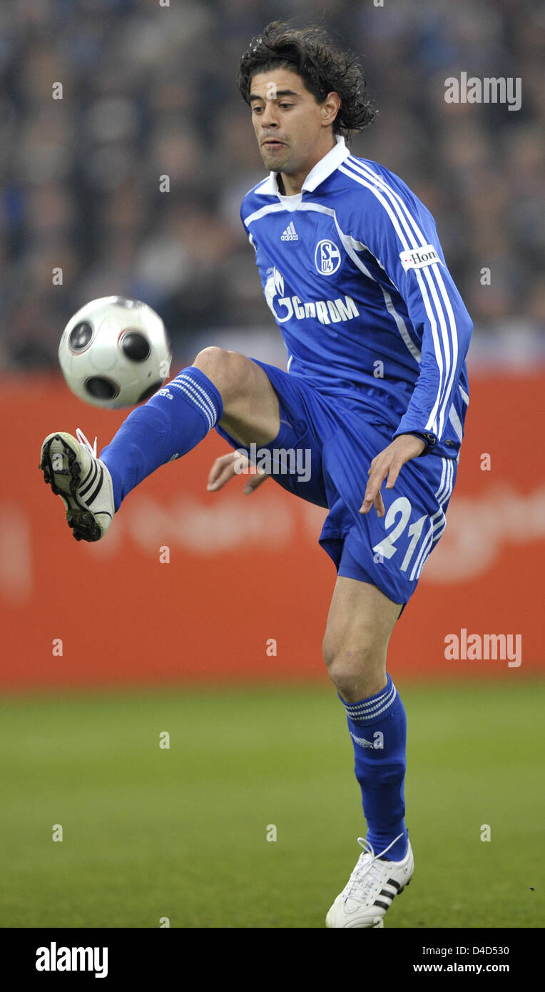 Schalke's Uruguayan midfielder Carlos Grossmueller shown in action ...