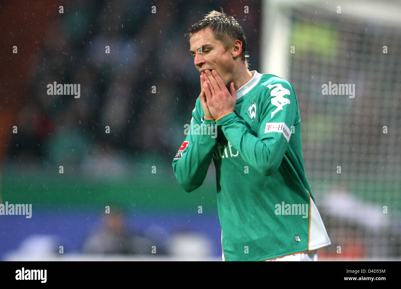 Bremen striker Markus Rosenberg looks dejcted after a missed chance in ...