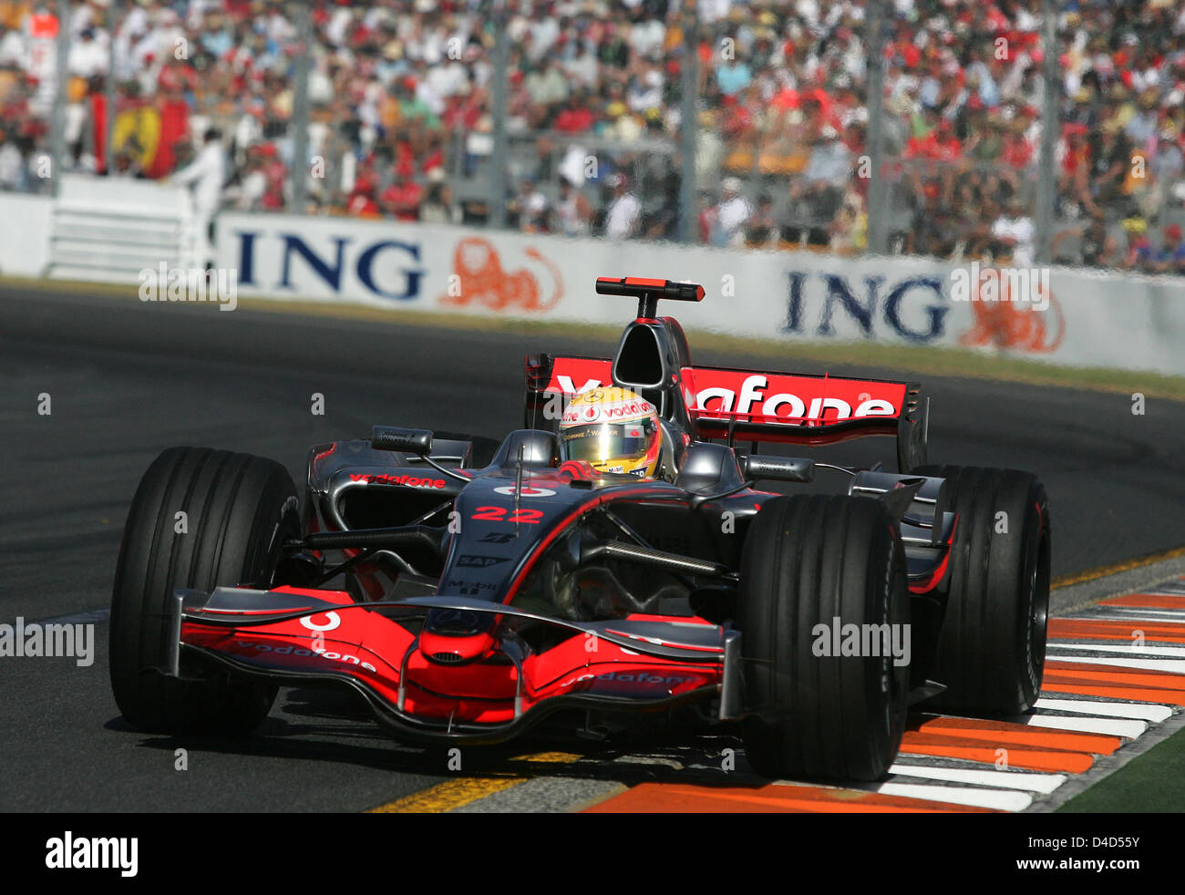 Formula 1 start flag hi-res stock photography and images - Alamy