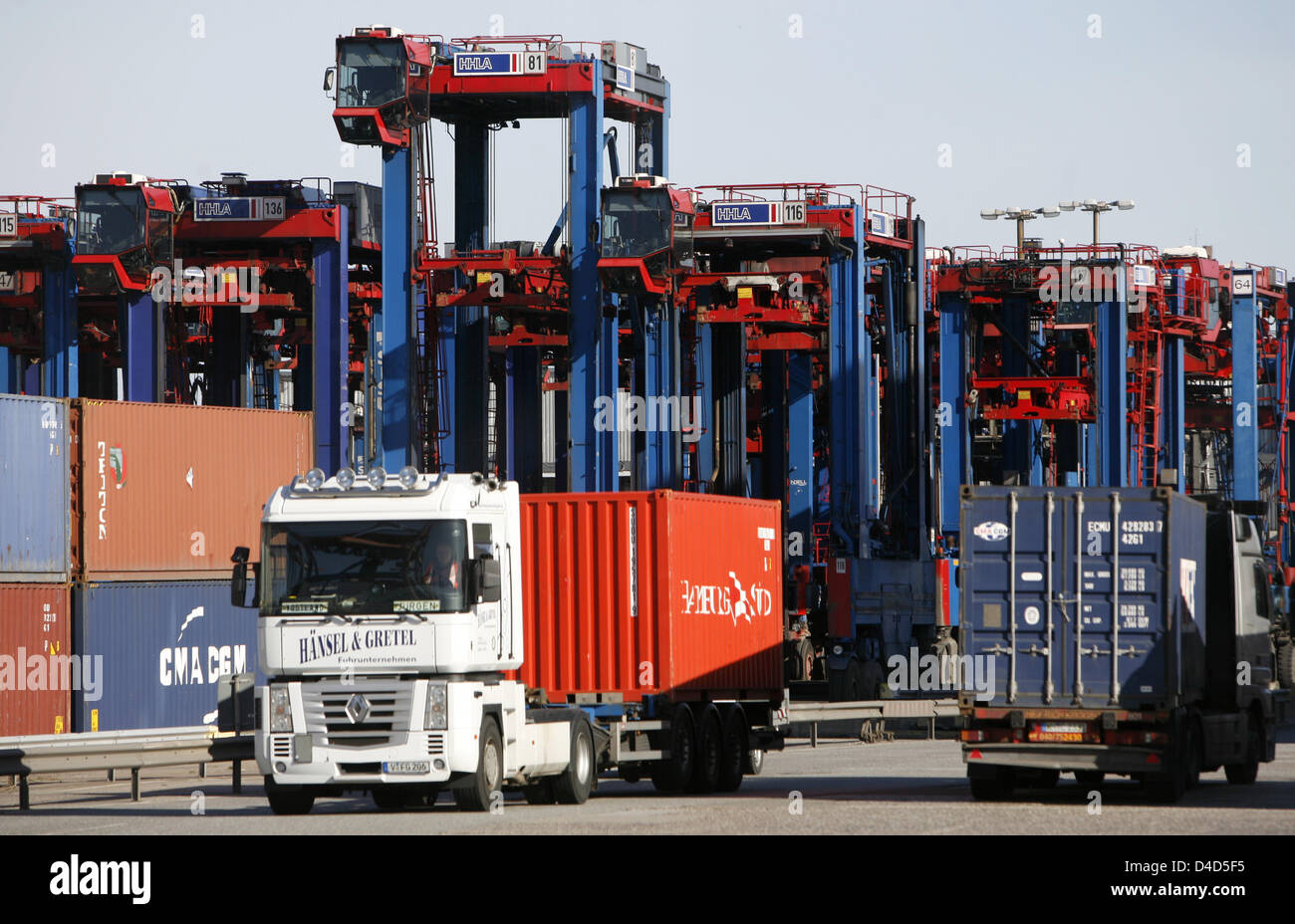 Container terminal transport hi-res stock photography and images - Alamy