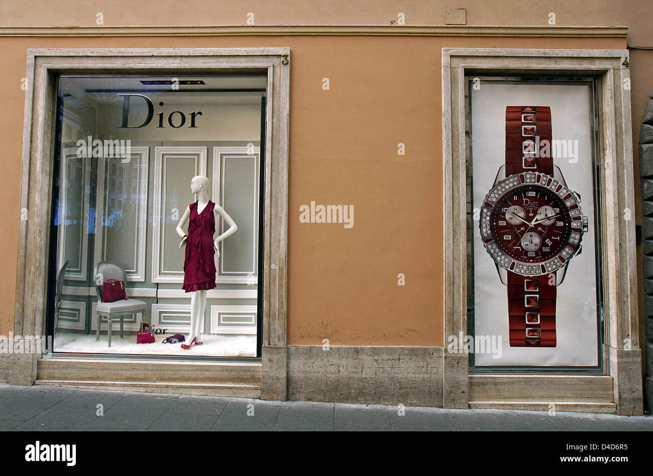 The picture shows a Dior store in Rome, Italy, 17 February 2008. Photo ...