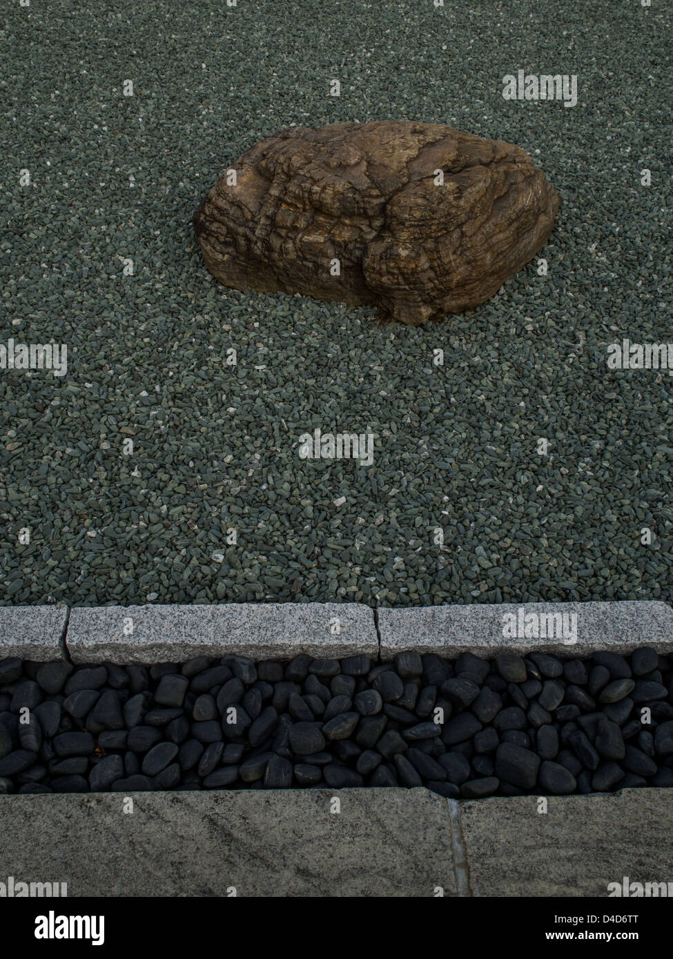 Garden rocks texture hi-res stock photography and images - Alamy