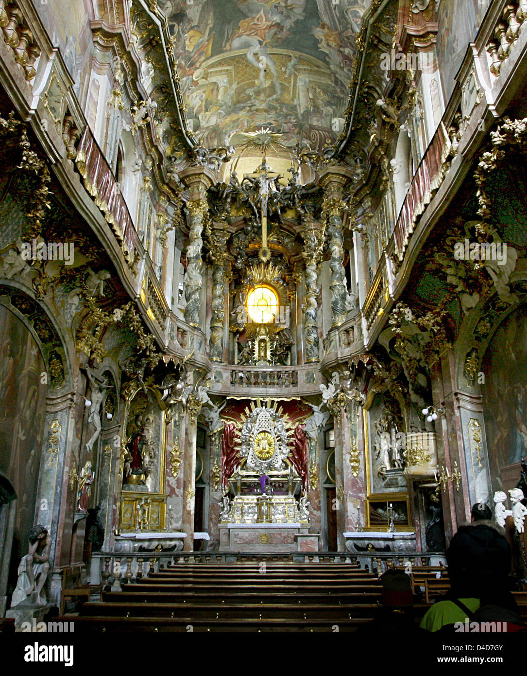 The picture shows the Asam Church or Church of St. Johann Nepomuk built ...