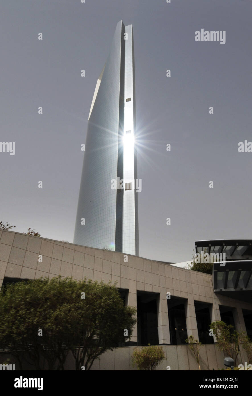 The picture shows the Kingdom Centre in Riyadh, Saudi Arabia, 16 March ...