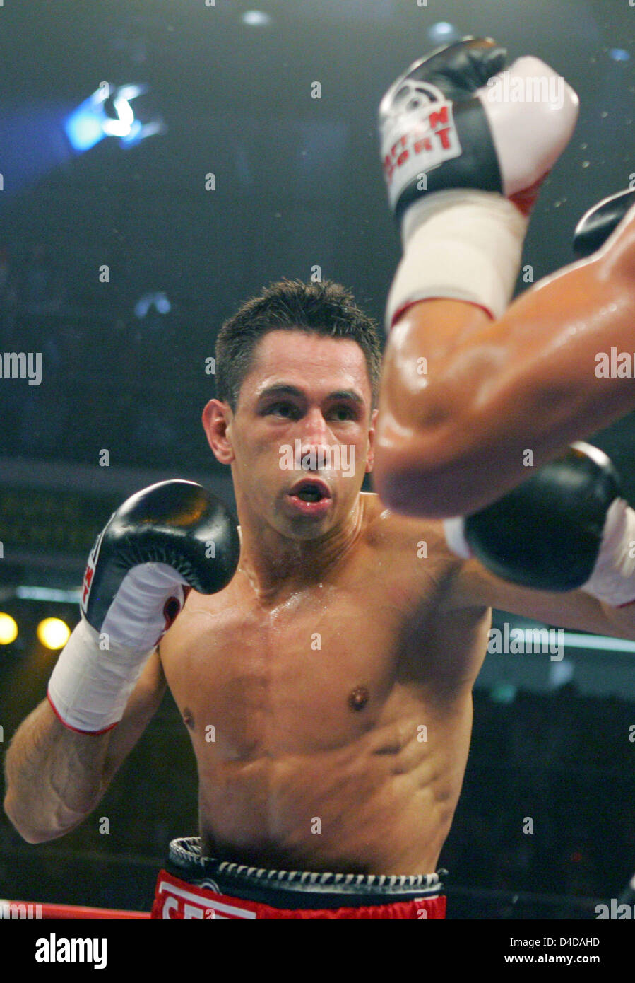 German WBA middleweight titleholder Felix Sturm minds his defence in ...