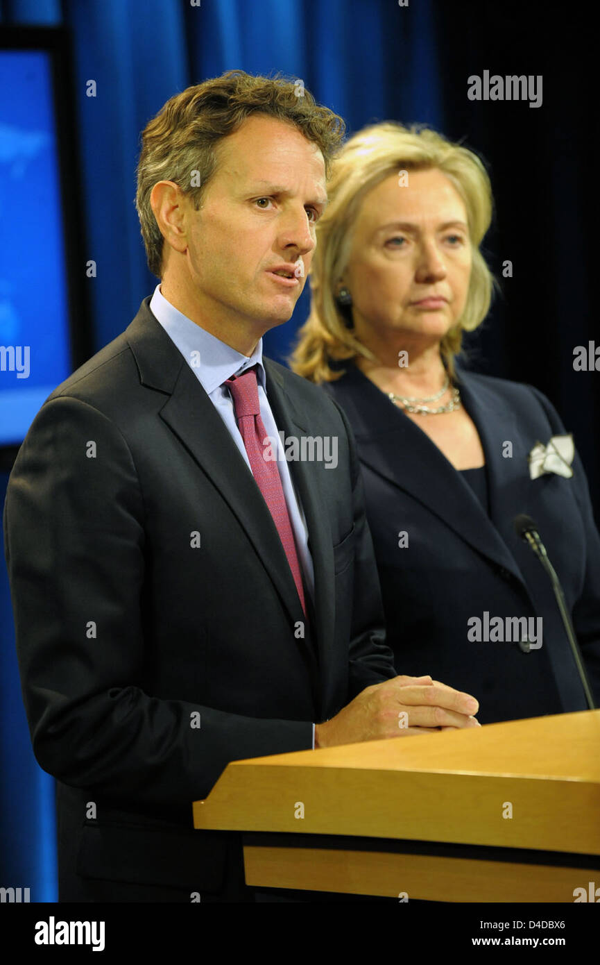 Secretary geithner hi-res stock photography and images - Alamy