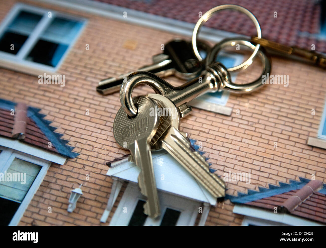 House keys hi-res stock photography and images - Alamy