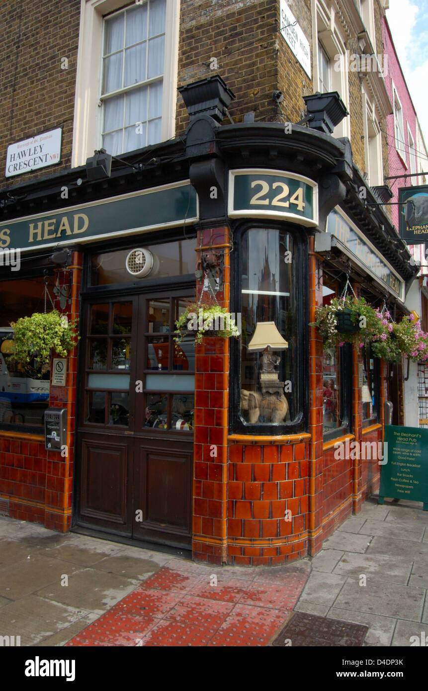 Camden high street pub sign hi-res stock photography and images - Alamy
