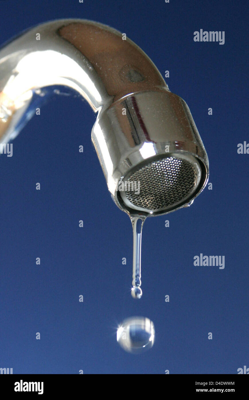 Counting drops hi-res stock photography and images - Alamy