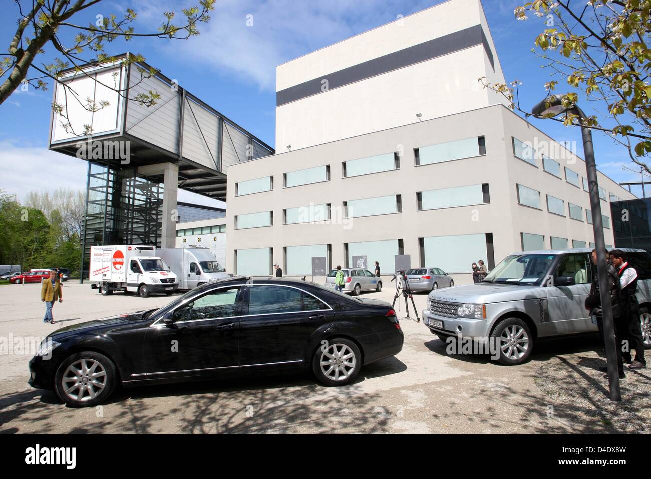 James bond car daniel craig hi-res stock photography and images - Alamy