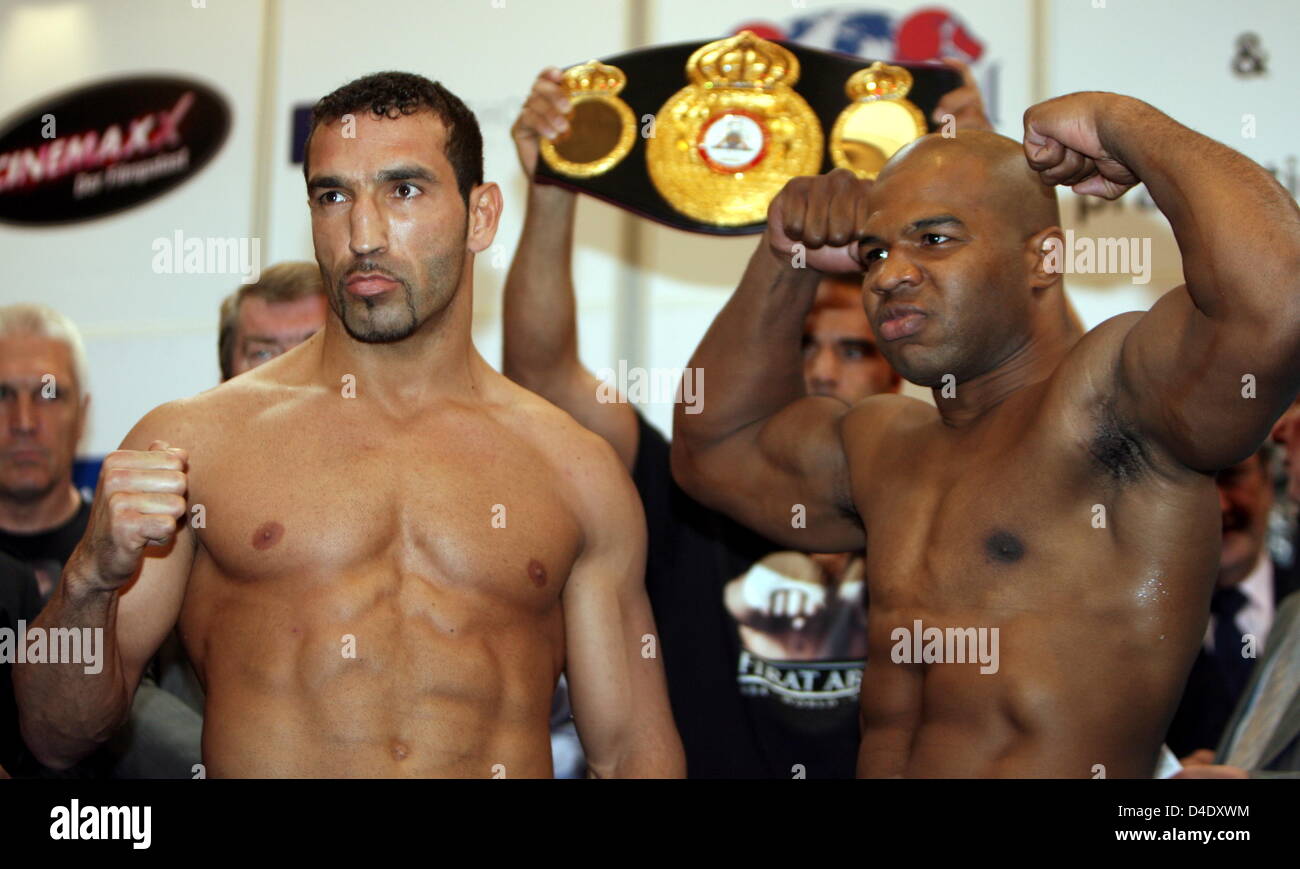 German WBA Cruiserweight champion Firat Arslan (L) and his US contendor ...