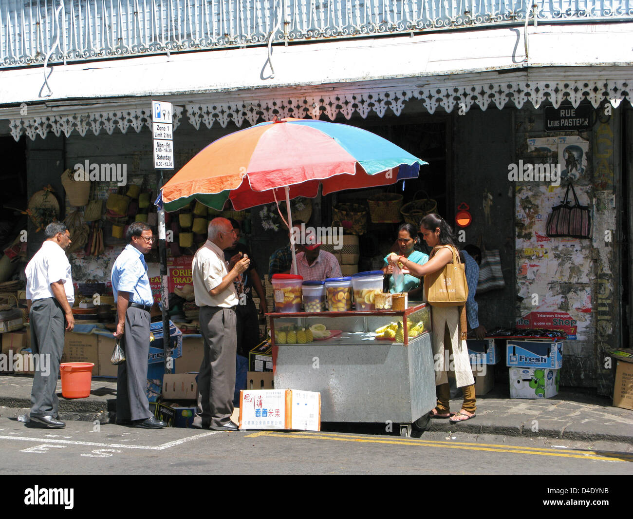 The picture shows a street shop in Port Louis, Mauritius, 10 April 2008 ...