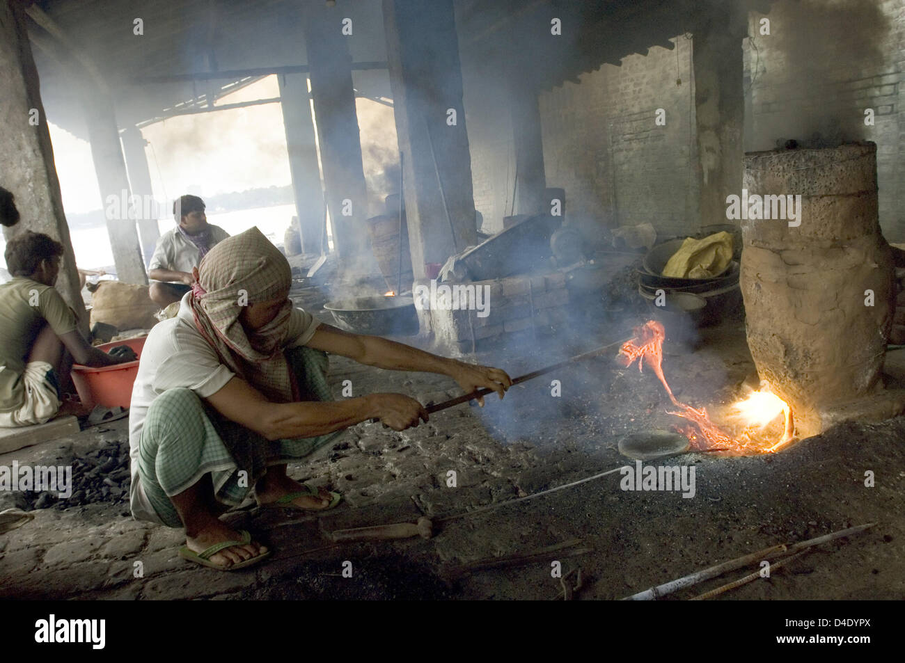(dpa file) The file picture dated July/August 2007 shows slum dwellers ...