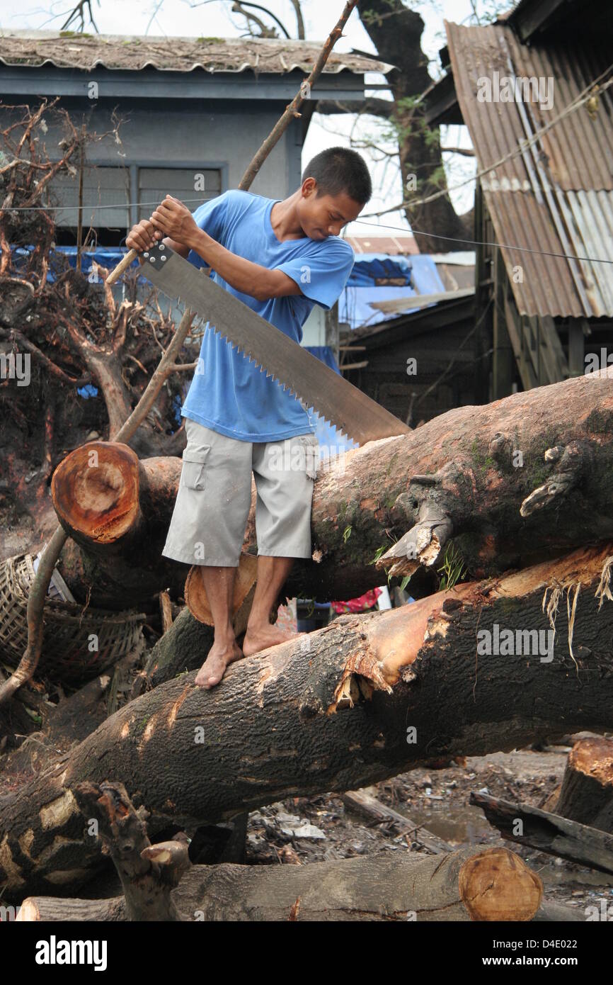 A local aid worker of German Relief Coalition 'Aktion Deutschland Hilft ...