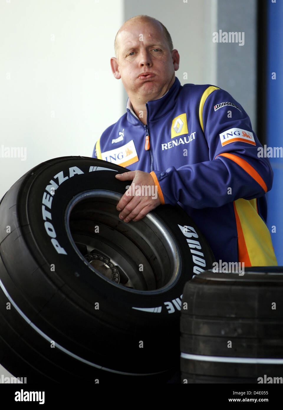Renault f1 mechanic hi-res stock photography and images - Alamy