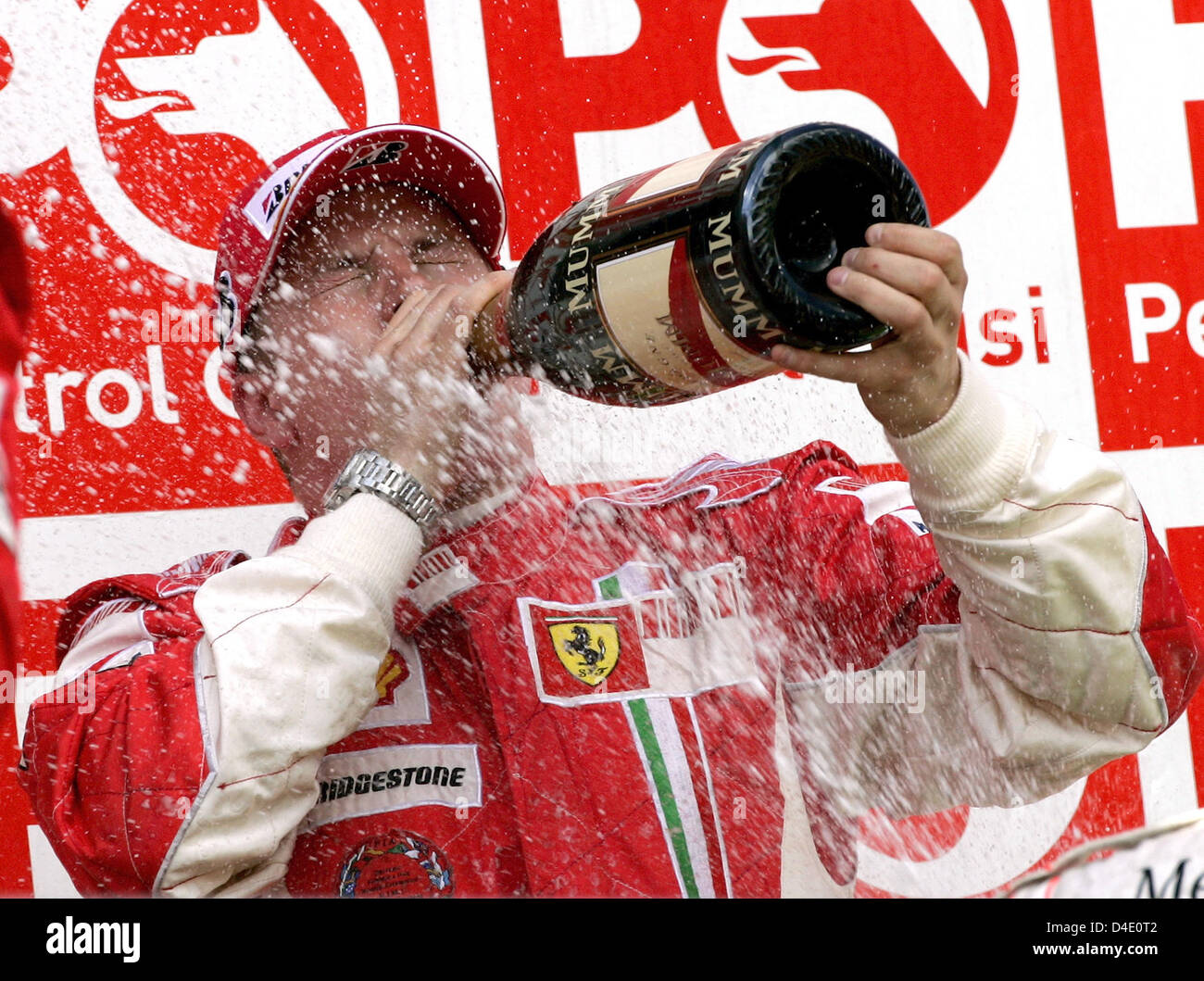 Ferrari finishing third hi-res stock photography and images - Alamy