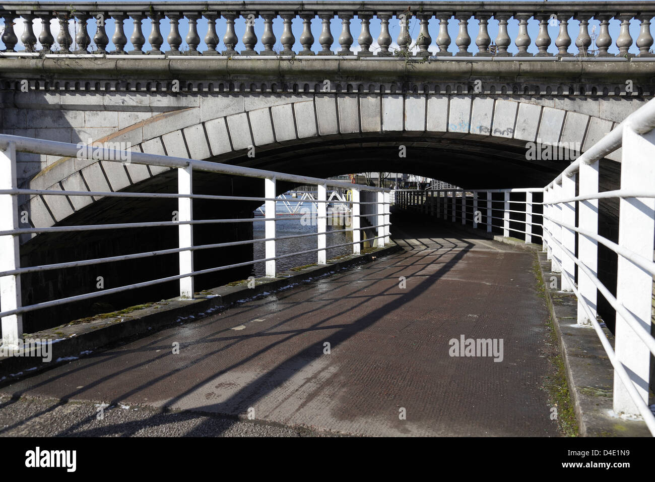 Bridge underpass walkway hi-res stock photography and images - Alamy