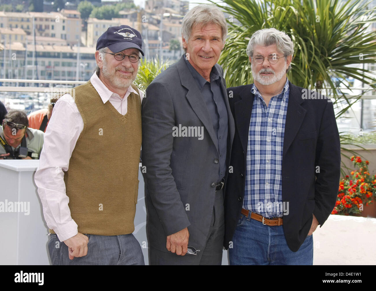 US film director, producer and screenwriter Steven Spielberg (L-R ...