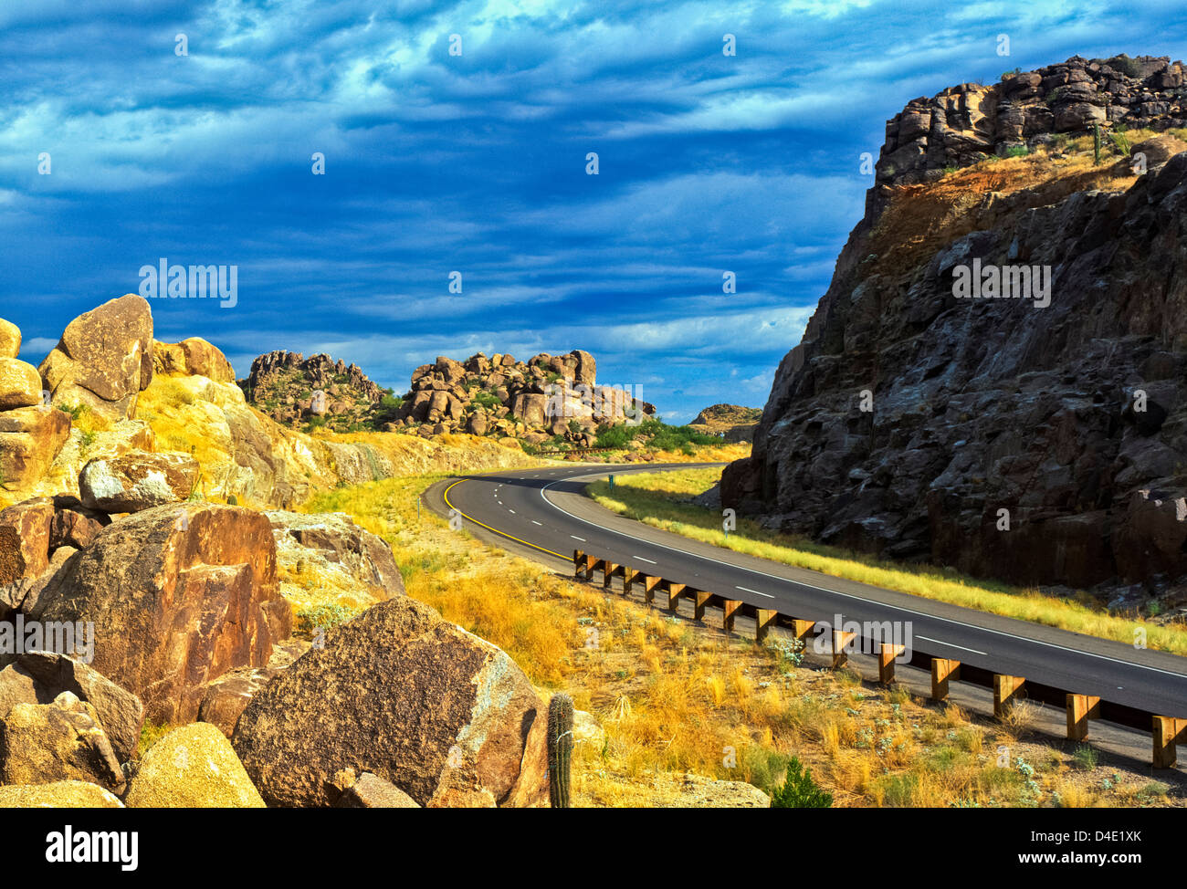Beeline Highway State Route 87 through the Sonoran Desert northeast of ...