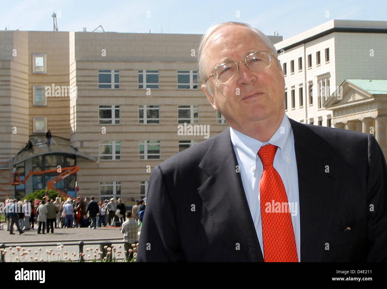 Ambassador to paris photo hi-res stock photography and images - Alamy