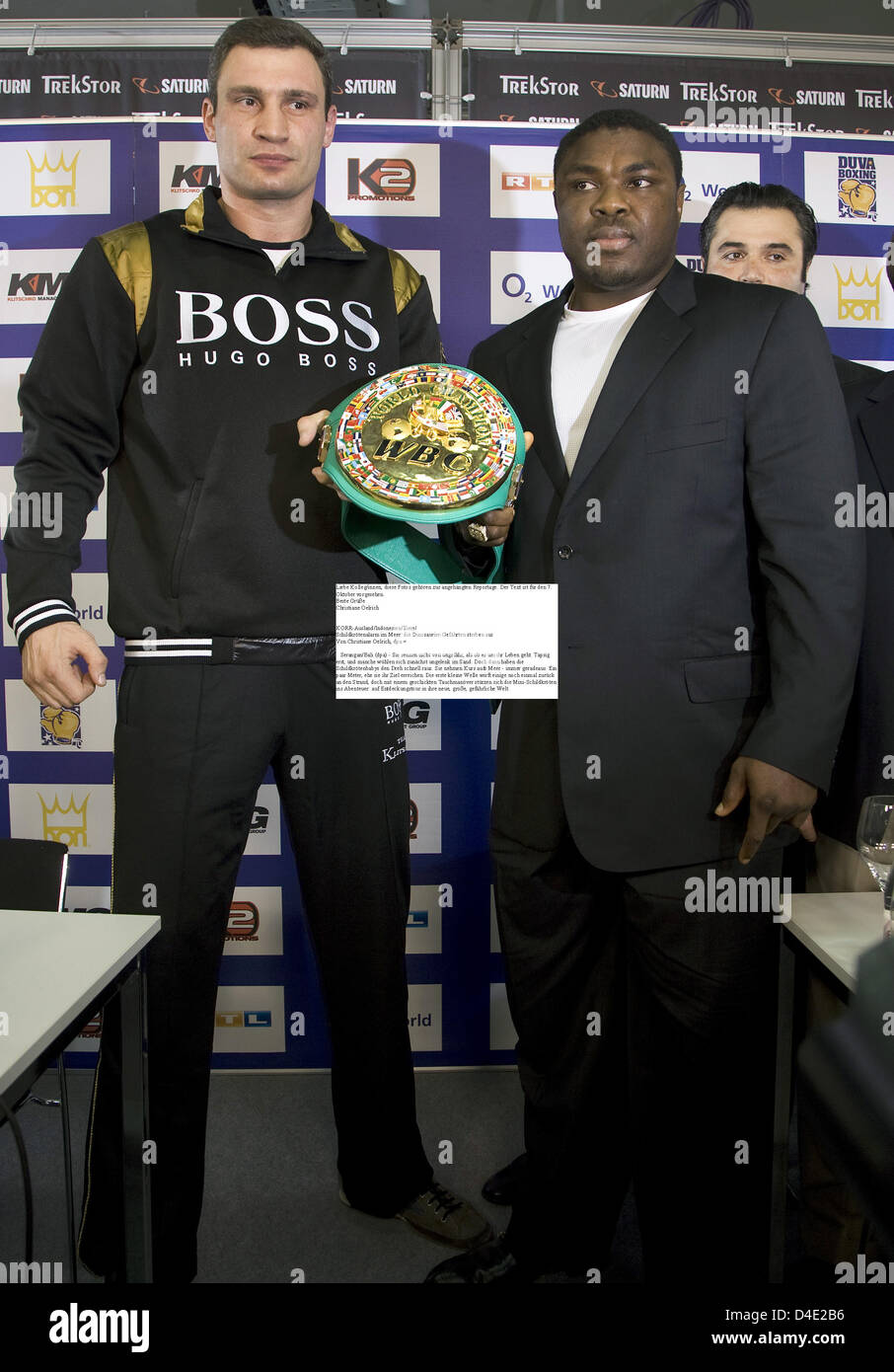 Heavy weight boxers Vitali Klitschko (L) and Samuel Peter pose with the ...