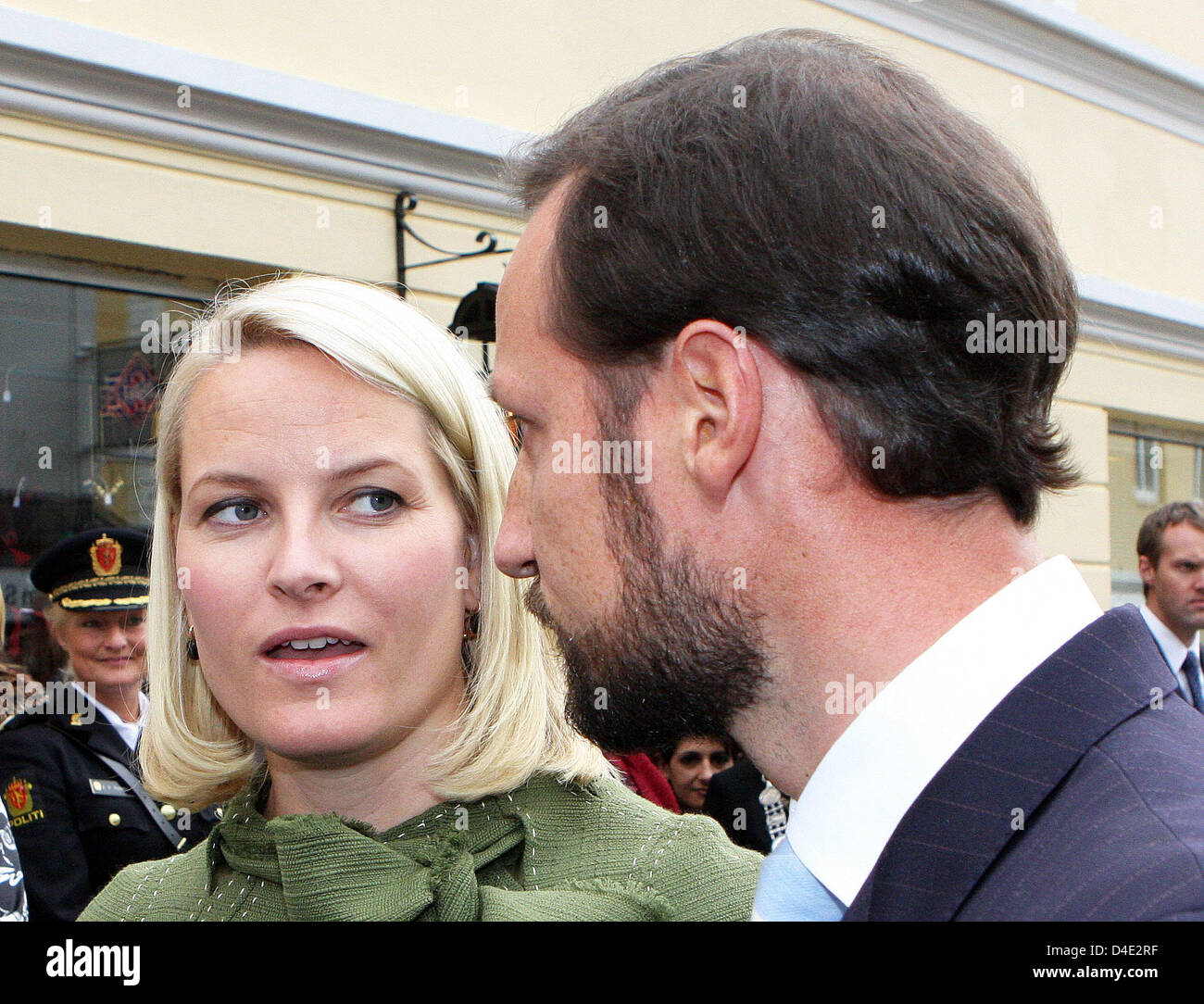 Crown Prince Haakon of Norway (R) and Princess Mette-Marit of Norway (L ...
