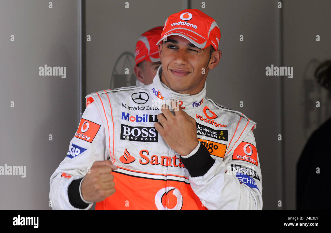 Lewis hamilton 2008 japan hi-res stock photography and images - Alamy