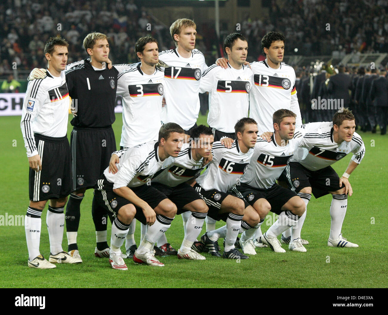 The German national squad (back row L-R) Miroslav Klose, Rene Adler ...