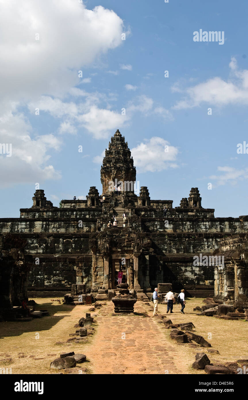 bakong temple, angkor archaeological park, cambodia Stock Photo - Alamy