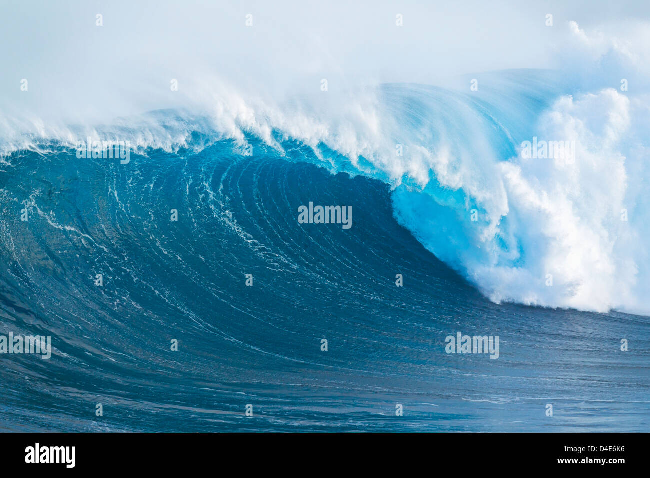 Peahi wave hi-res stock photography and images - Alamy